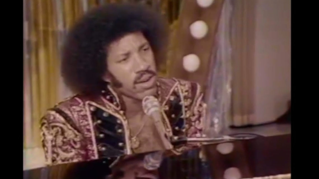 Three Times A Lady - The Commodores (1978)